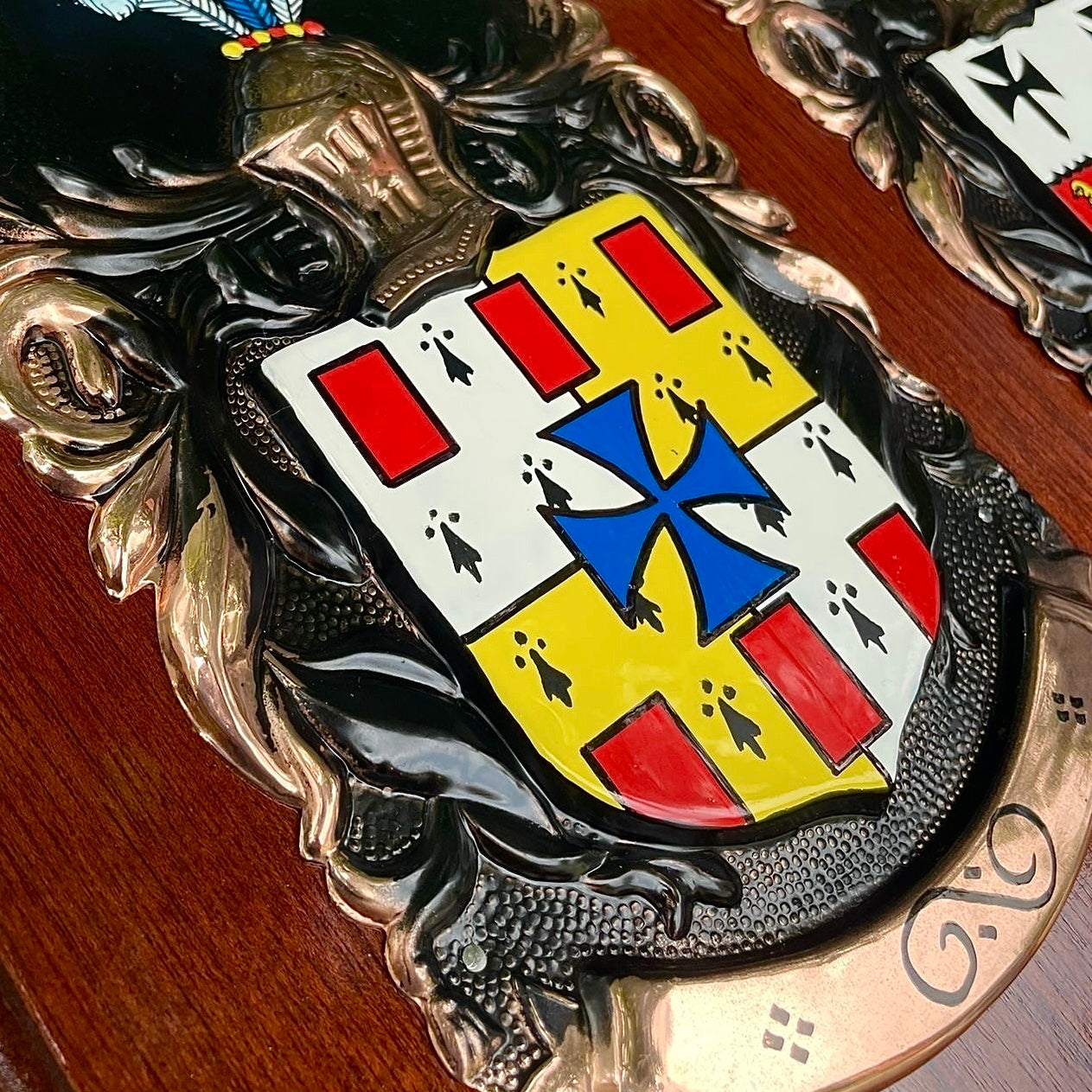 Family Shields & Irish Coat of Arms | Gifts of Ireland