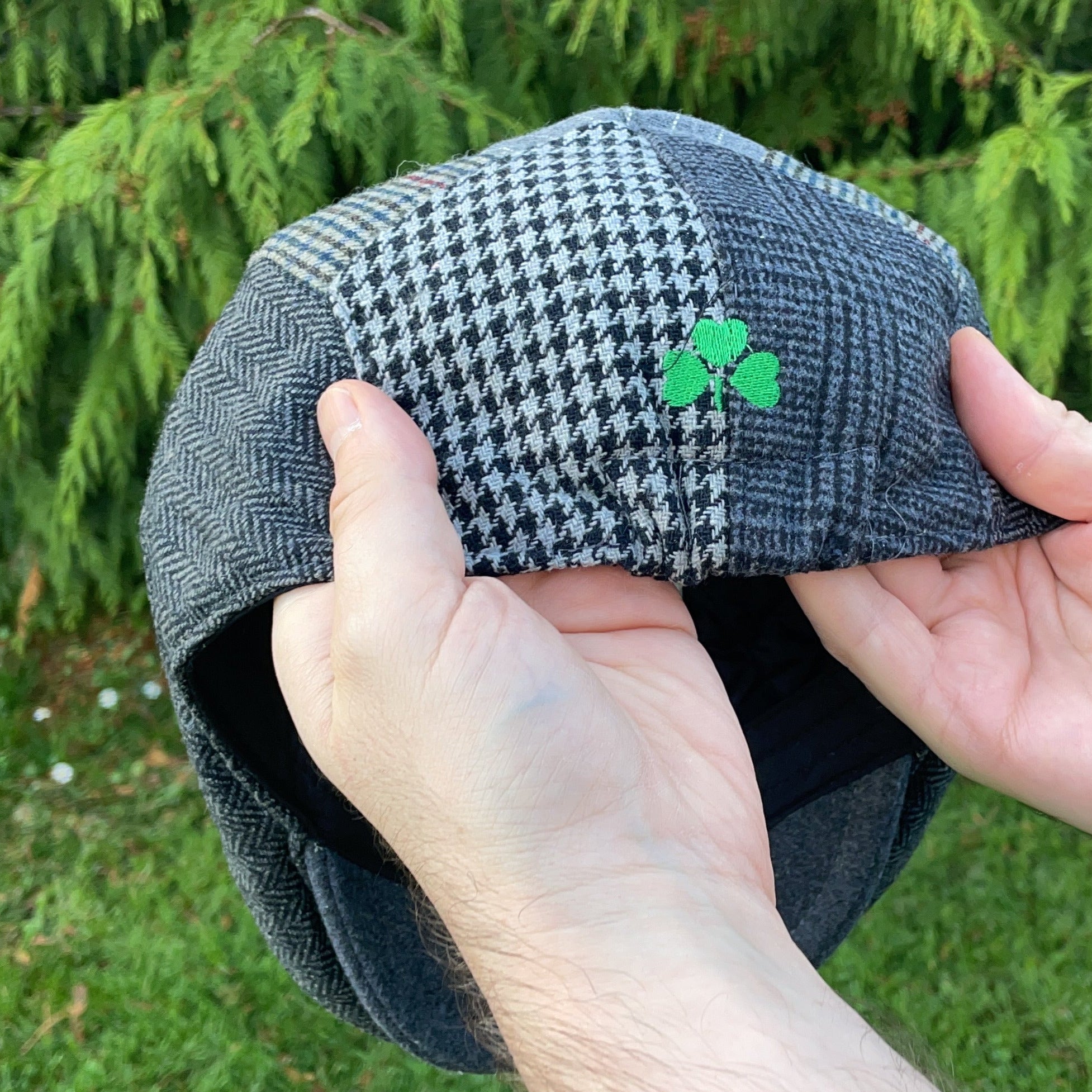 Black Tweed Ireland Patch Cap | Gifts of Ireland
